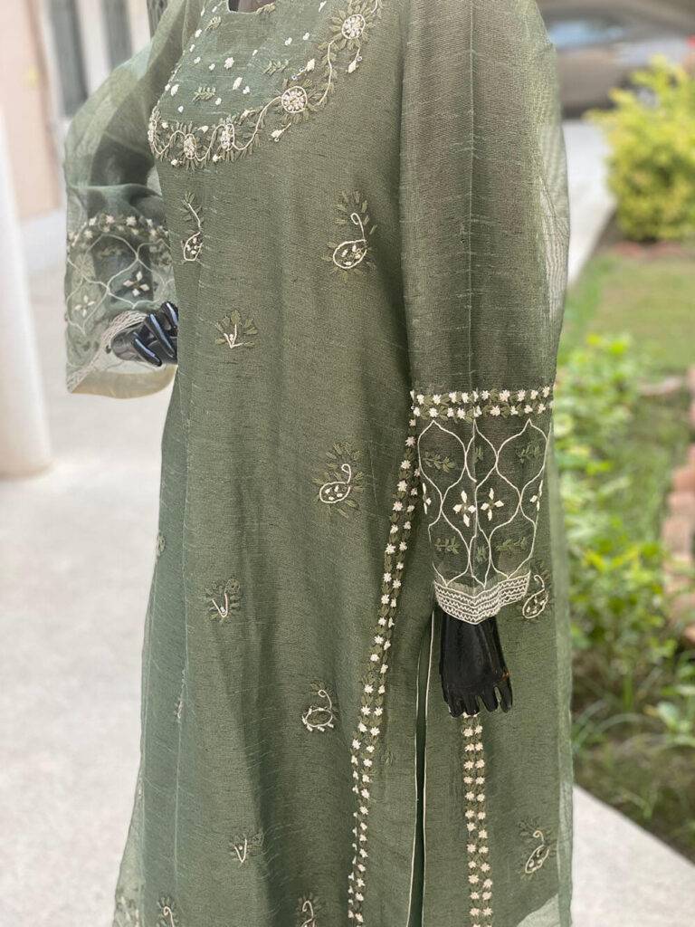 Premium Women Clothing Brand in Pakistan | TAAN